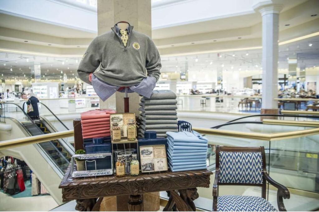 Von Maur Return Policy: Everything You Need to Know - PaperBeez